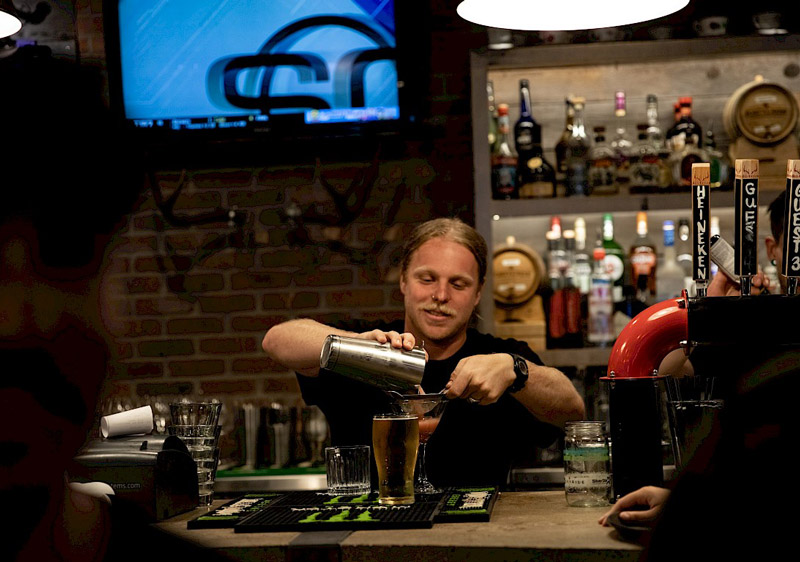 Silver Star Restaurants, Bars, Nightlife