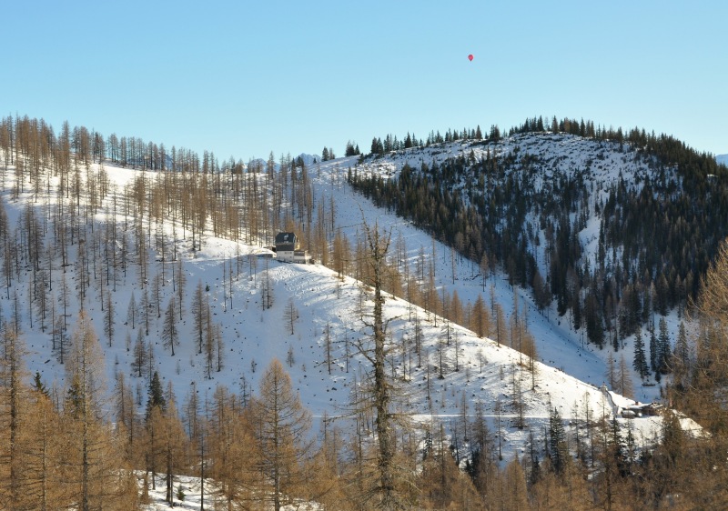 Dachstein Glacier Ski Resort Info Guide | Ramsau-Dachstein Austria Review