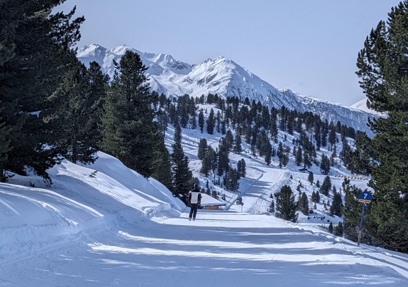 Hochoetz Ski Lessons & Guiding | Oetz Ski & Snowboard Instructors & Guides