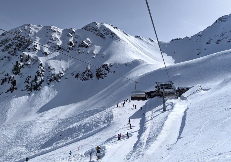 Hochoetz Ski Lessons & Guiding | Oetz Ski & Snowboard Instructors & Guides