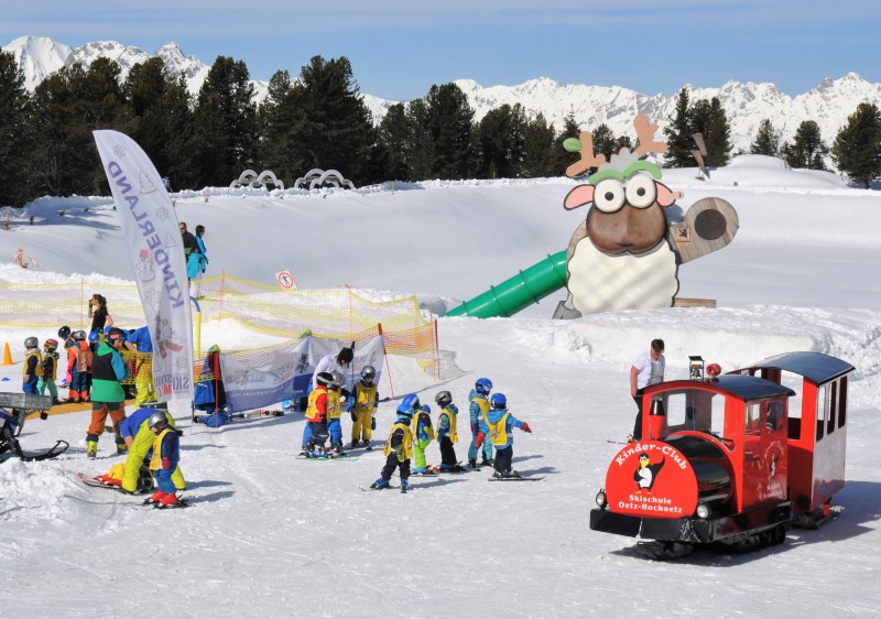 Hochoetz Ski Resort Info Guide | Hochoetz Oetztal Austria Review