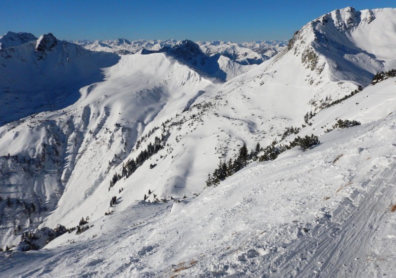 SkiCircus Saalbach Skiing & Snowboarding | Ski Lifts, Terrain & Trail Maps