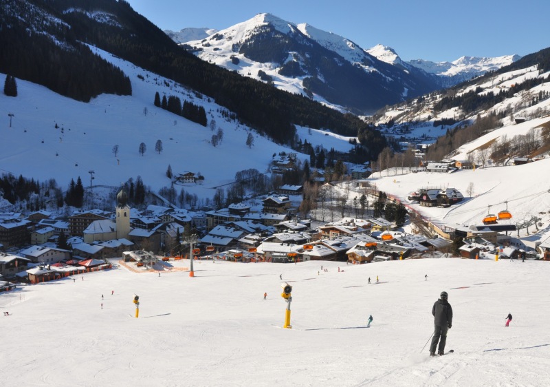 SkiCircus Saalbach Skiing & Snowboarding | Ski Lifts, Terrain & Trail Maps