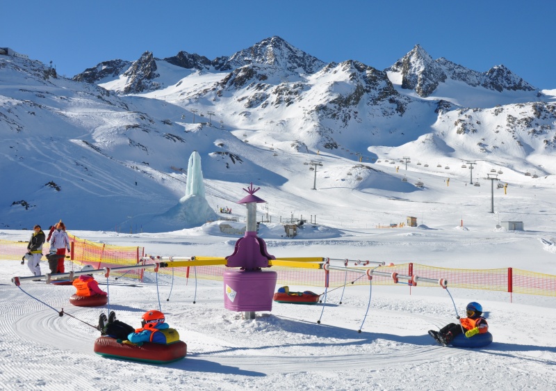 Stubai Glacier Ski Resort Info Guide | Stubaier Gletscher Austria Review