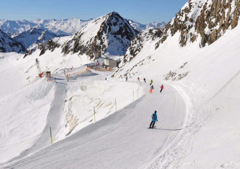 Stubai Glacier Ski Resort Info Guide | Stubaier Gletscher Austria Review