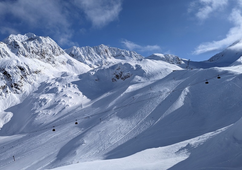 Stubai Glacier Ski Resort Info Guide | Stubaier Gletscher Austria Review