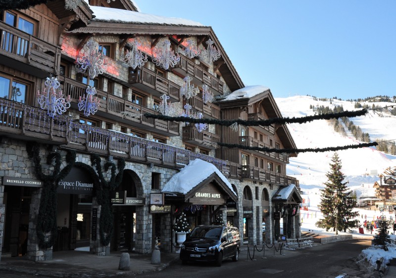 Courchevel Ski Accommodation Info | Best Courchevel Village Lodgings