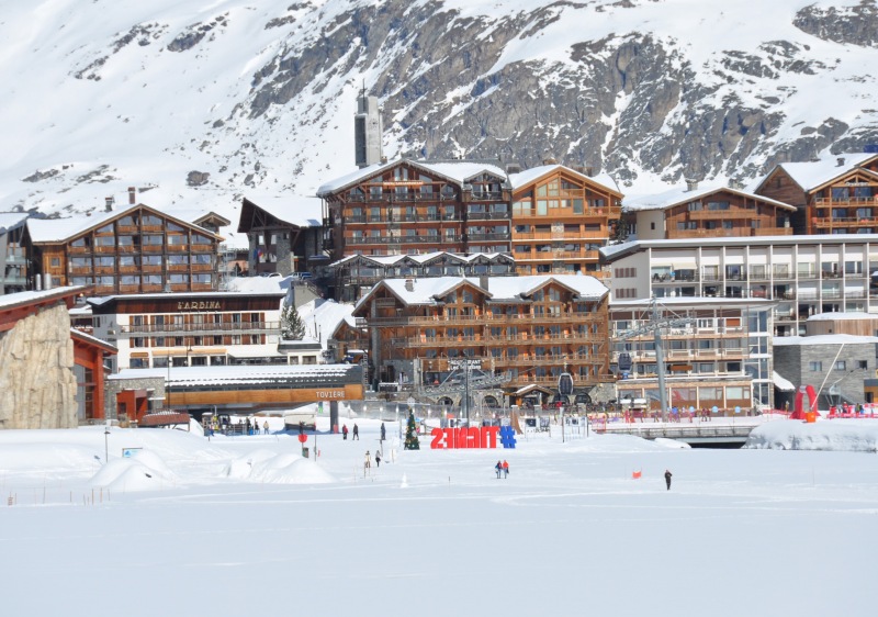 Travel to Tignes | Tignes Airport Transfers, Car Rental, Train & Bus ...