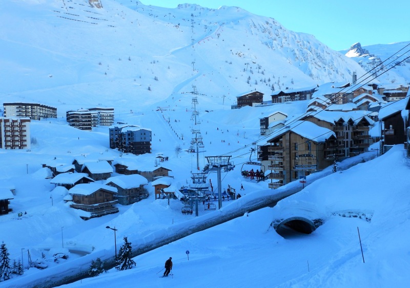 Tignes Skiing & Snowboarding | Ski Lifts, Terrain, Passes, Trail Maps
