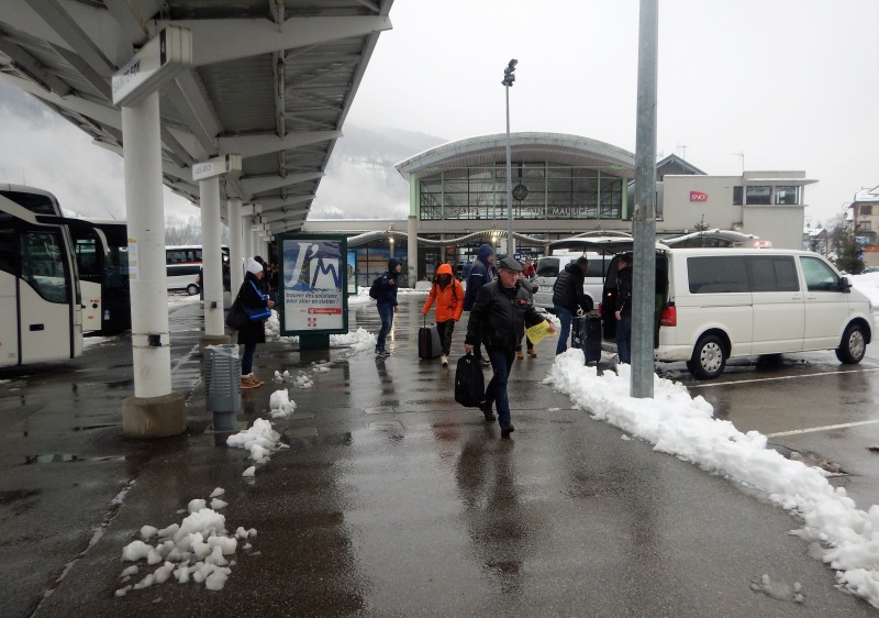 Travel to Val d'Isere | Val d'Isère Transfers, Car Rental, Train & Bus