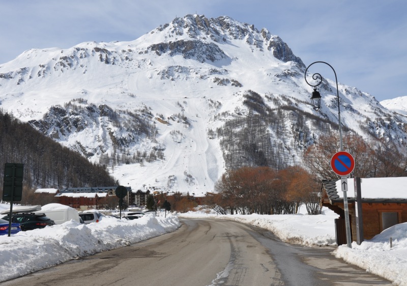 Travel to Val d'Isere | Val d'Isère Transfers, Car Rental, Train & Bus