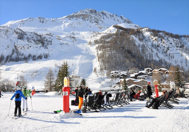 France Ski Resorts Info Guide | Snow in France | French Alps & Pyrenees ...