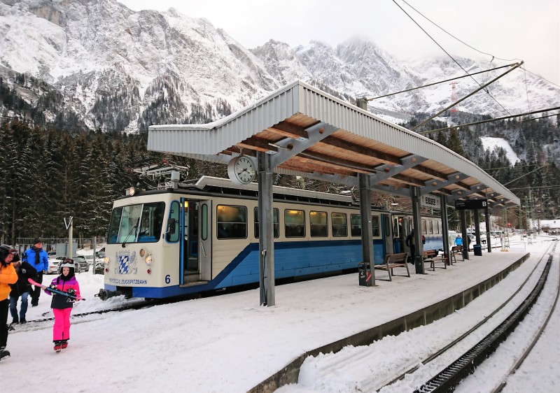 Zugspitze Ski Resort Info Guide | Zugspitze Germany Review