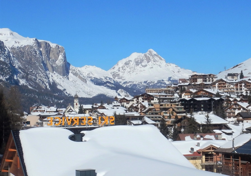 Alta Badia Ski Resort Info Guide | Alta-Badia Dolomites Italy Review