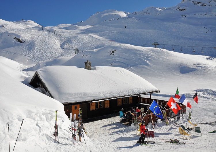 Best Ski Resorts in Italy | Top Rated Italian Alps Powder Skiing ...