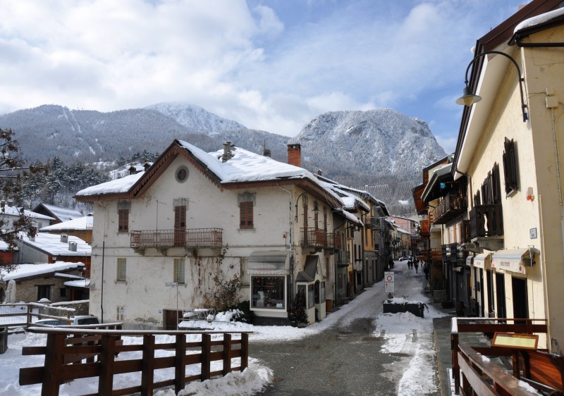 Cesana Sansicario Ski Resort Info Guide | Cesana-Sansicario Via Lattea ...