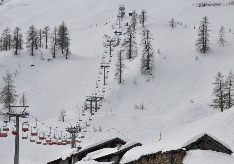 Champorcher Ski Resort Info Guide | Champorcher Valle d'Aosta Italy Review