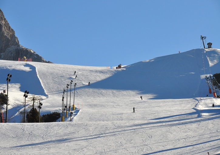 Cortina Skiing & Snowboarding | Cortina d'Ampezzo Ski Lifts, Terrain ...