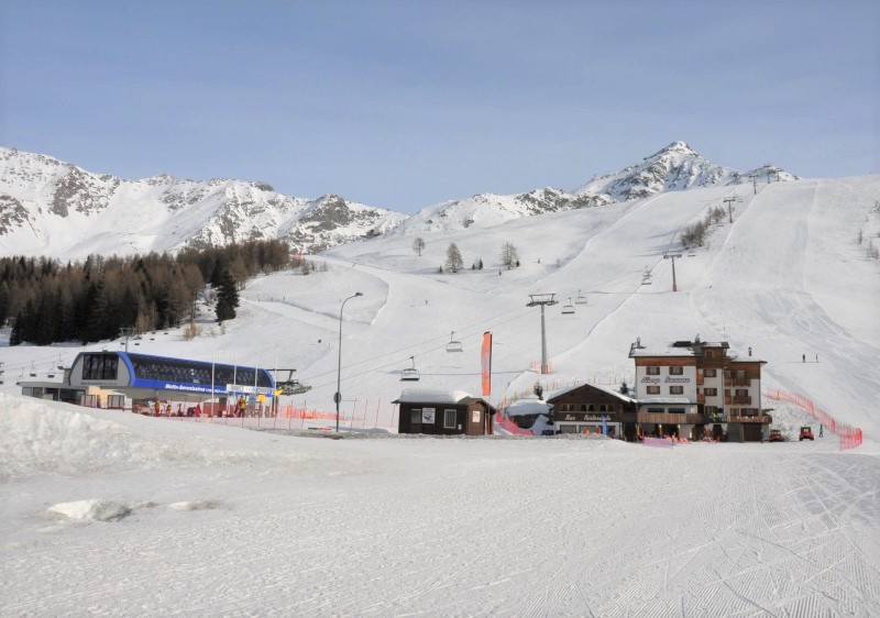 Madesimo Ski Resort Info Guide | Valchiavenna Italy Review
