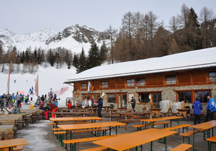 Pejo Ski Resort Info Guide | Peio Trentino Italy Review