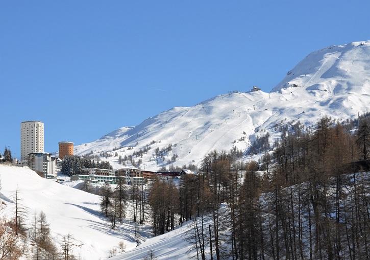 Sestriere Ski Resort Info Guide | Sestriere Via Lattea Italy Review