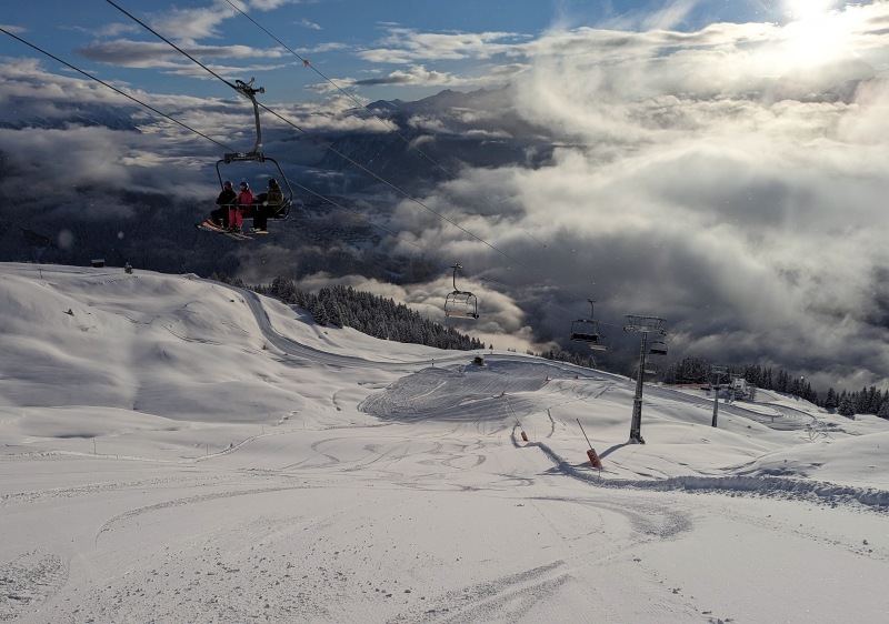 Anzère Ski Resort Info Guide | Anzere, Valais, Switzerland Review