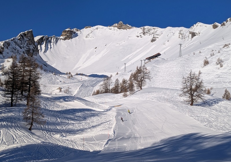 Anzère Ski Resort Info Guide | Anzere, Valais, Switzerland Review