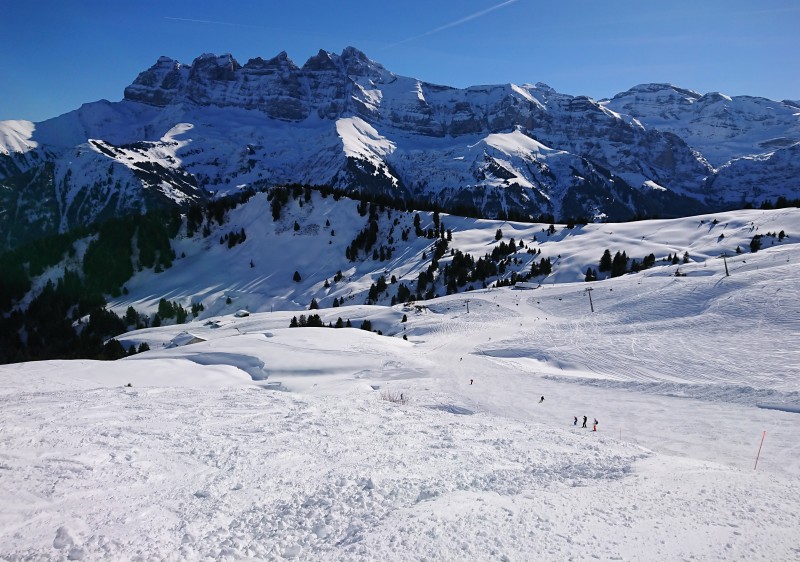 Champoussin Ski & Snowboard Lessons & Guiding | Ski Instructors & Guides
