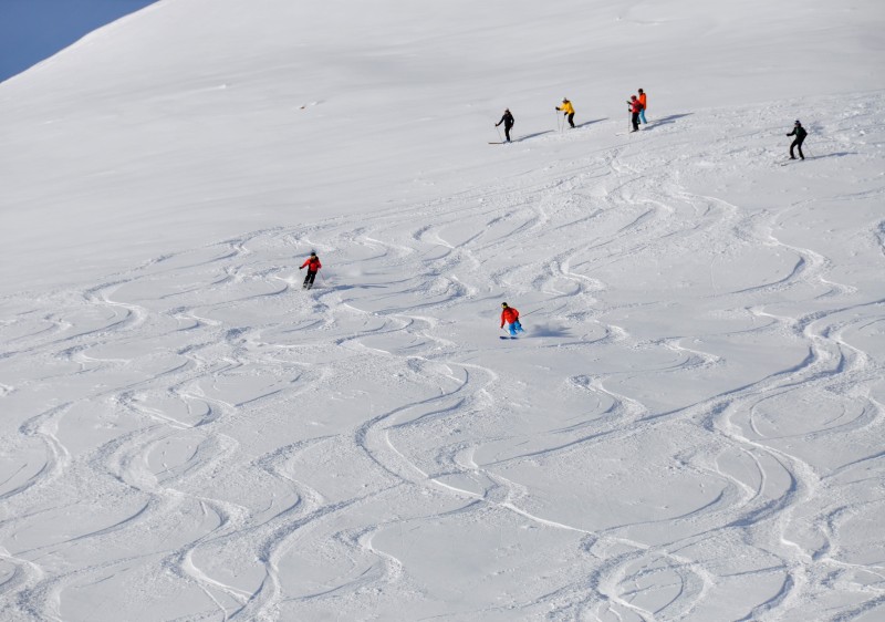 Gstaad Ski Lessons & Guiding | Ski Instructors & Mountain Guides in Gstaad