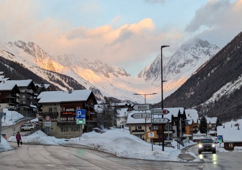 Lauchernalp Ski Resort Info Guide | Lötschental Switzerland Review