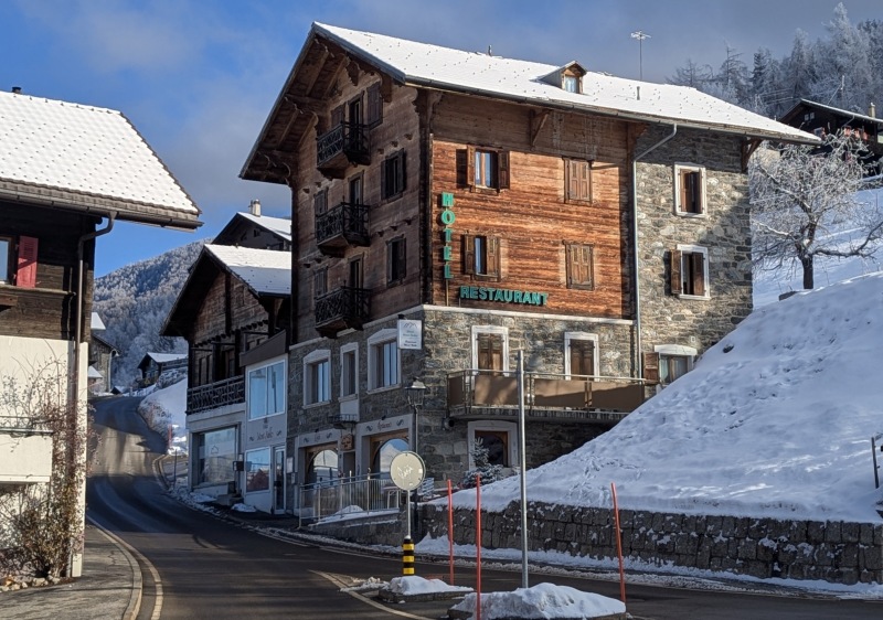 Mont Noble Ski Resort Info Guide | Nax Switzerland Review