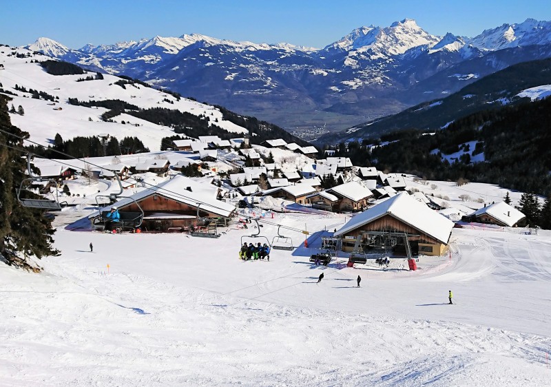 Morgins Ski Resort Info Guide | Morgins, Portes du Soleil Switzerland ...