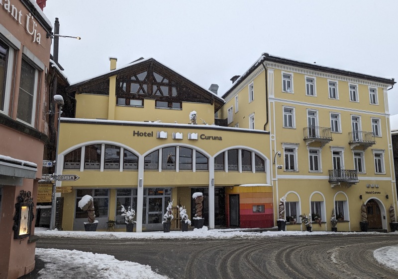 CURUNA Hotel-Garni | Scuol Hotel Guesthouses