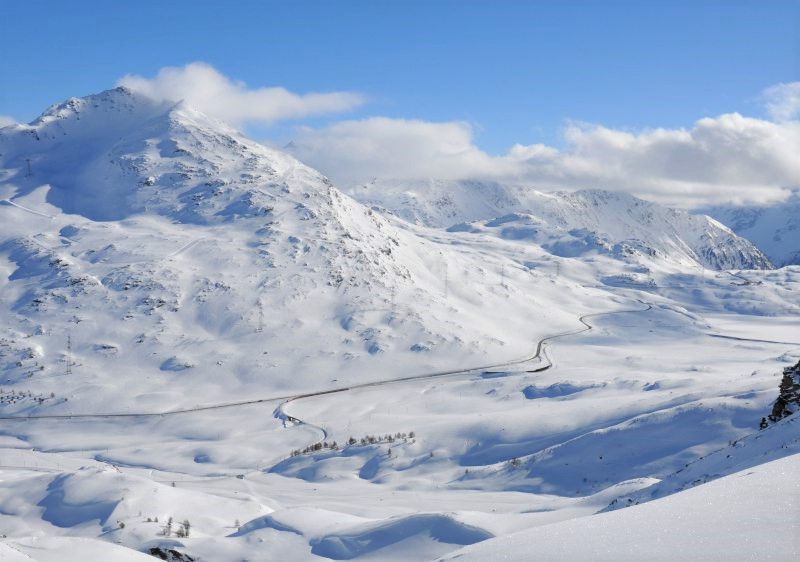 St Moritz Activities | Engadin Valley Winter Trails | Scenic Flights ...