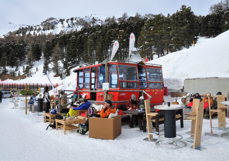 St Moritz Activities | Engadin Valley Winter Trails | Scenic Flights ...