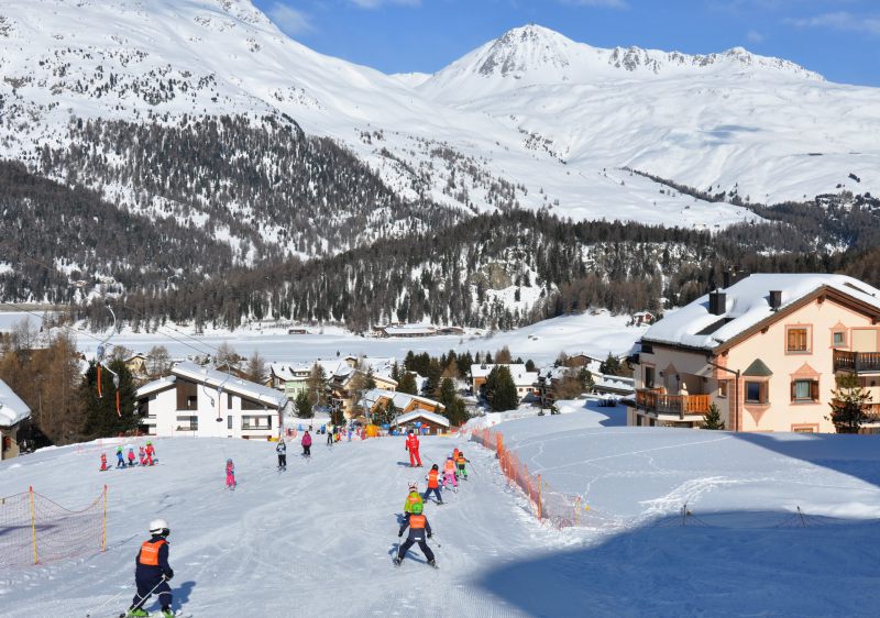 St Moritz Skiing & Snowboarding | Ski Lifts, Terrain, Lift Passes, Maps