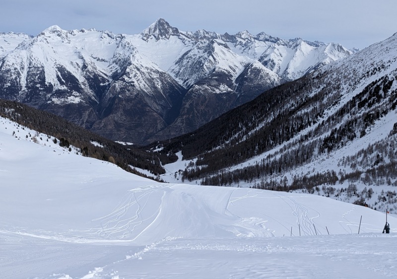 Unterbäch Ski Resort Info Guide | Unterbaech, Wallis, Switzerland Review