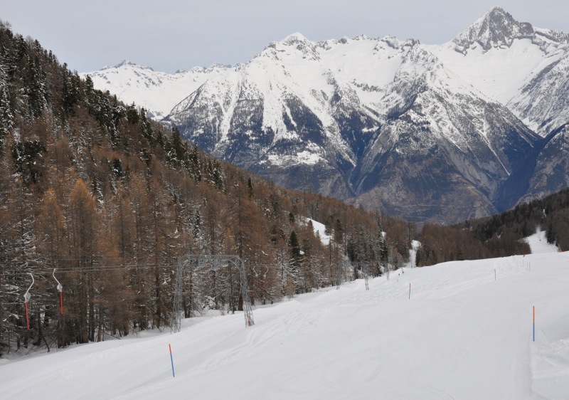 Unterbäch Ski Resort Info Guide | Unterbaech, Wallis, Switzerland Review