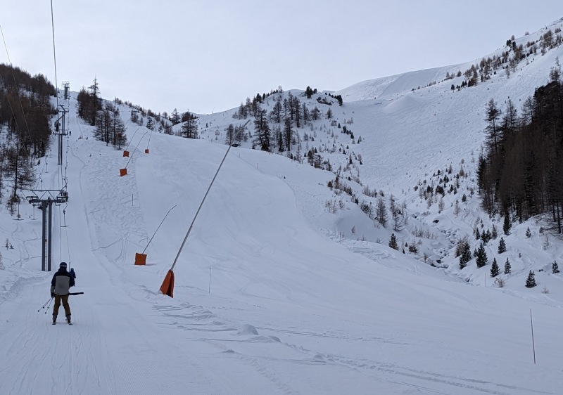 Unterbäch Ski Resort Info Guide | Unterbaech, Wallis, Switzerland Review