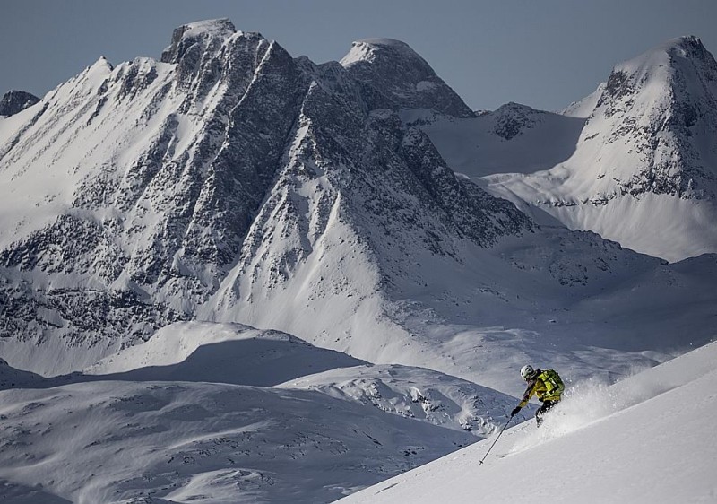 Hosted & Guided Ski Tours France | Snowboard Tours France