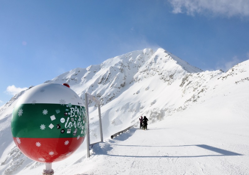 Snomads Ski & Snowboard Packages | Bansko Bulgaria | Zakopane Poland