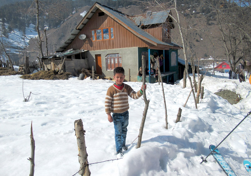 Gulmarg Ski Tours | Gulmarg Activities, Heli Skiing