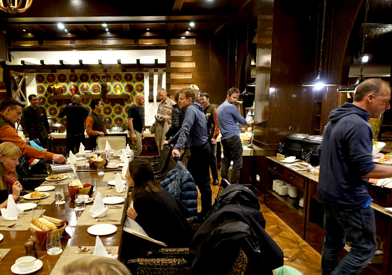 Gulmarg Restaurants | Gulmarg Nightlife, Bars