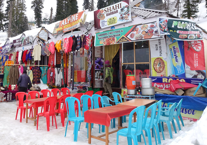 Gulmarg Restaurants | Gulmarg Nightlife, Bars