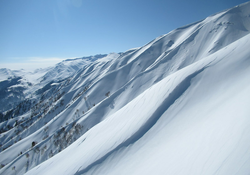 Gulmarg Ski Resort | Gulmarg Kashmir India Review