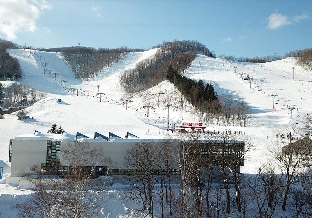Asari Ski Resort | Asarigawa Onsen Hokkaido Japan