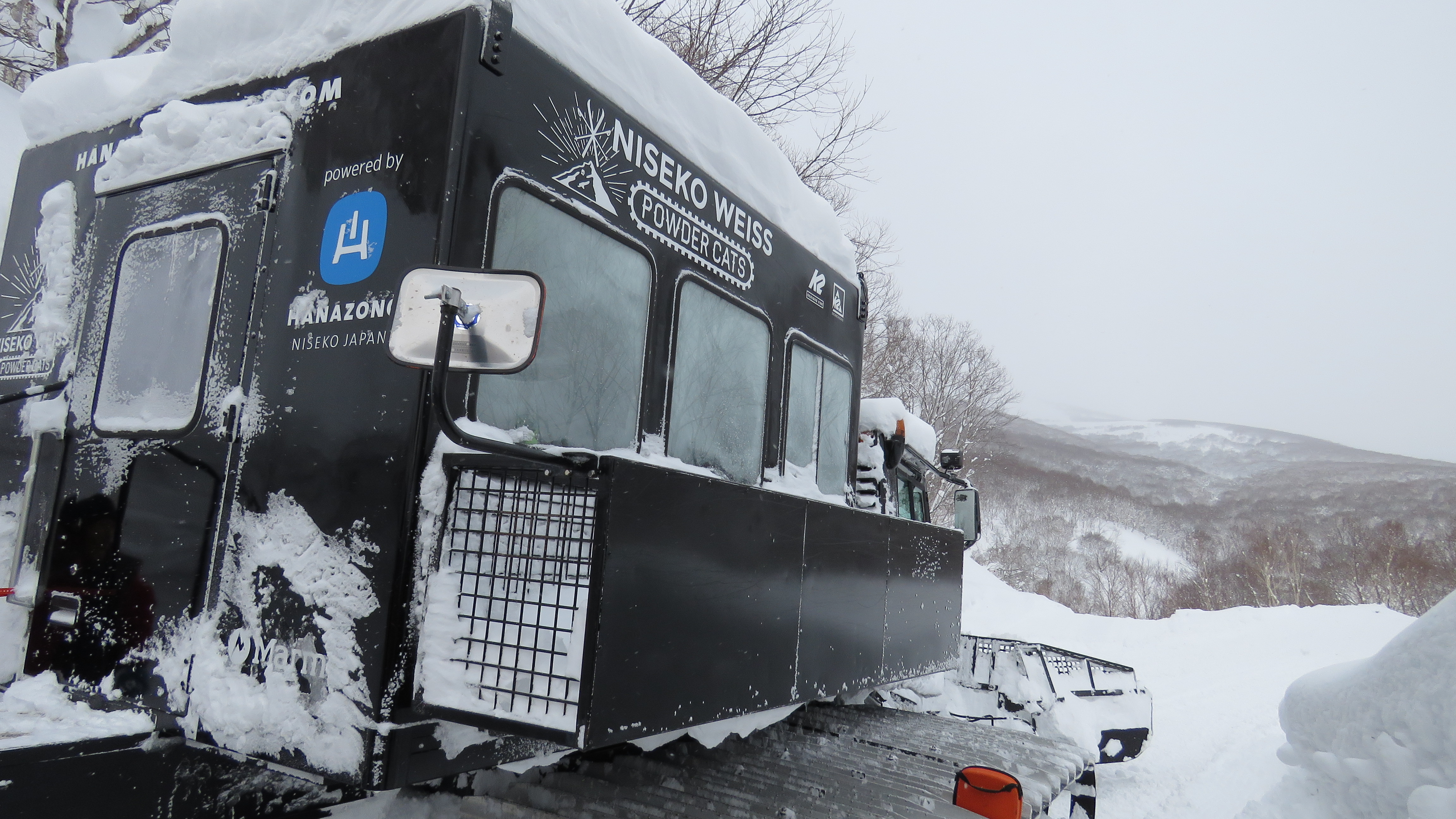 Niseko Cat Skiing | Snowcat Skiing Niseko Japan