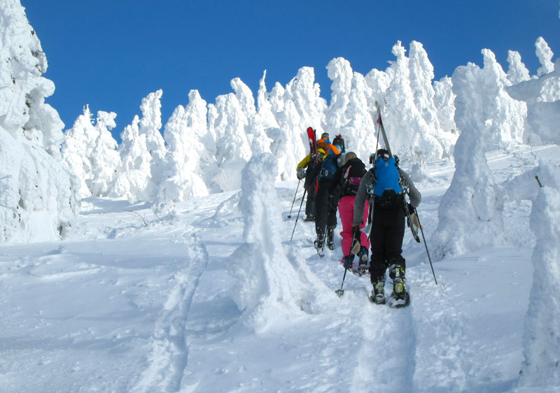 Hakkoda Ropeway | Hakkoda Ski Area | Backcountry Guiding