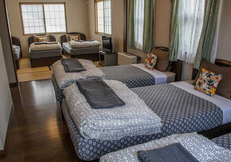 Taketombo Hakuba House