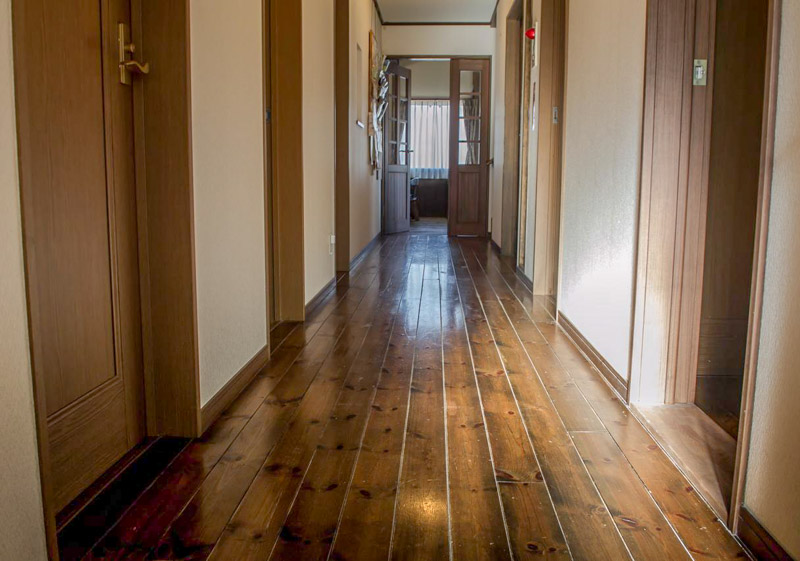 Taketombo Hakuba House